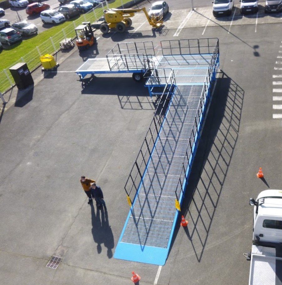 Rampes de chargements AZ RAMP, Fabricant rampes de chargement fixes et ...